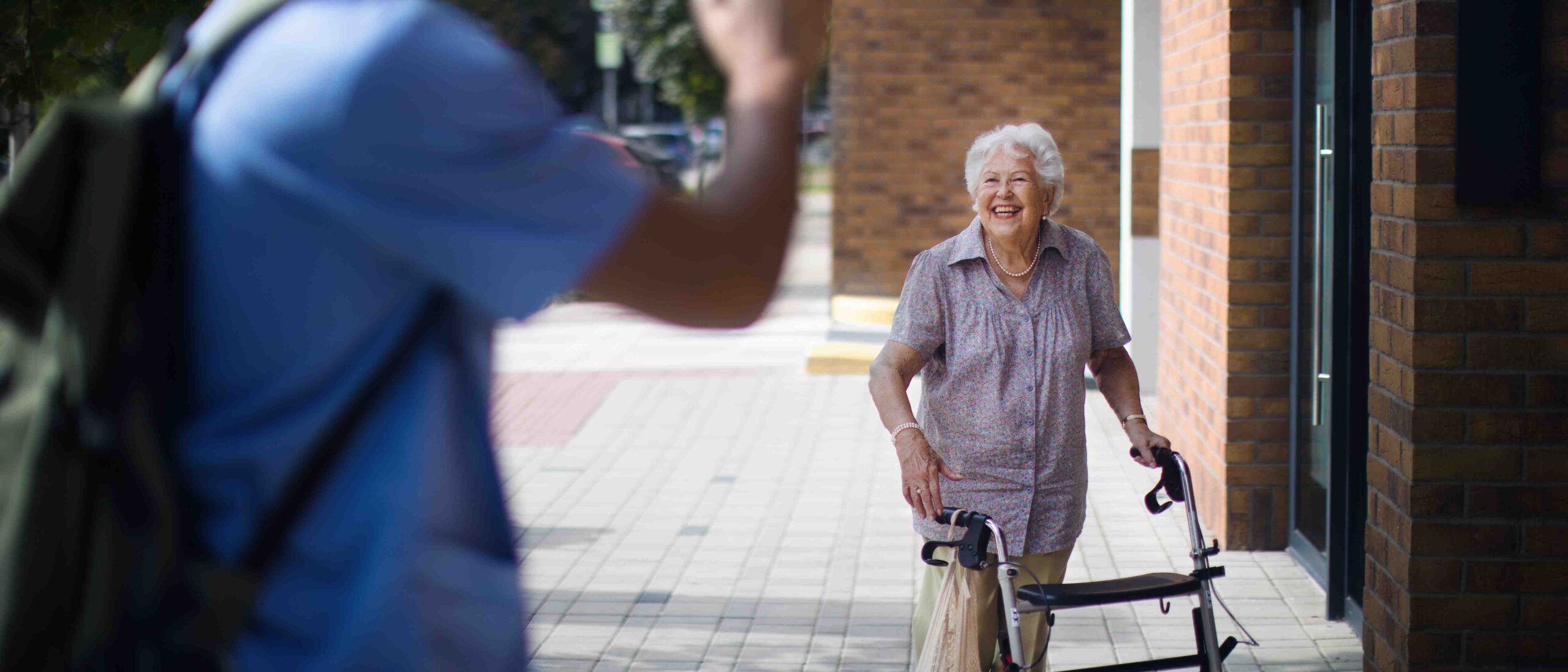 Rental Walkers Near Me: Top 5 Best Options in 2024